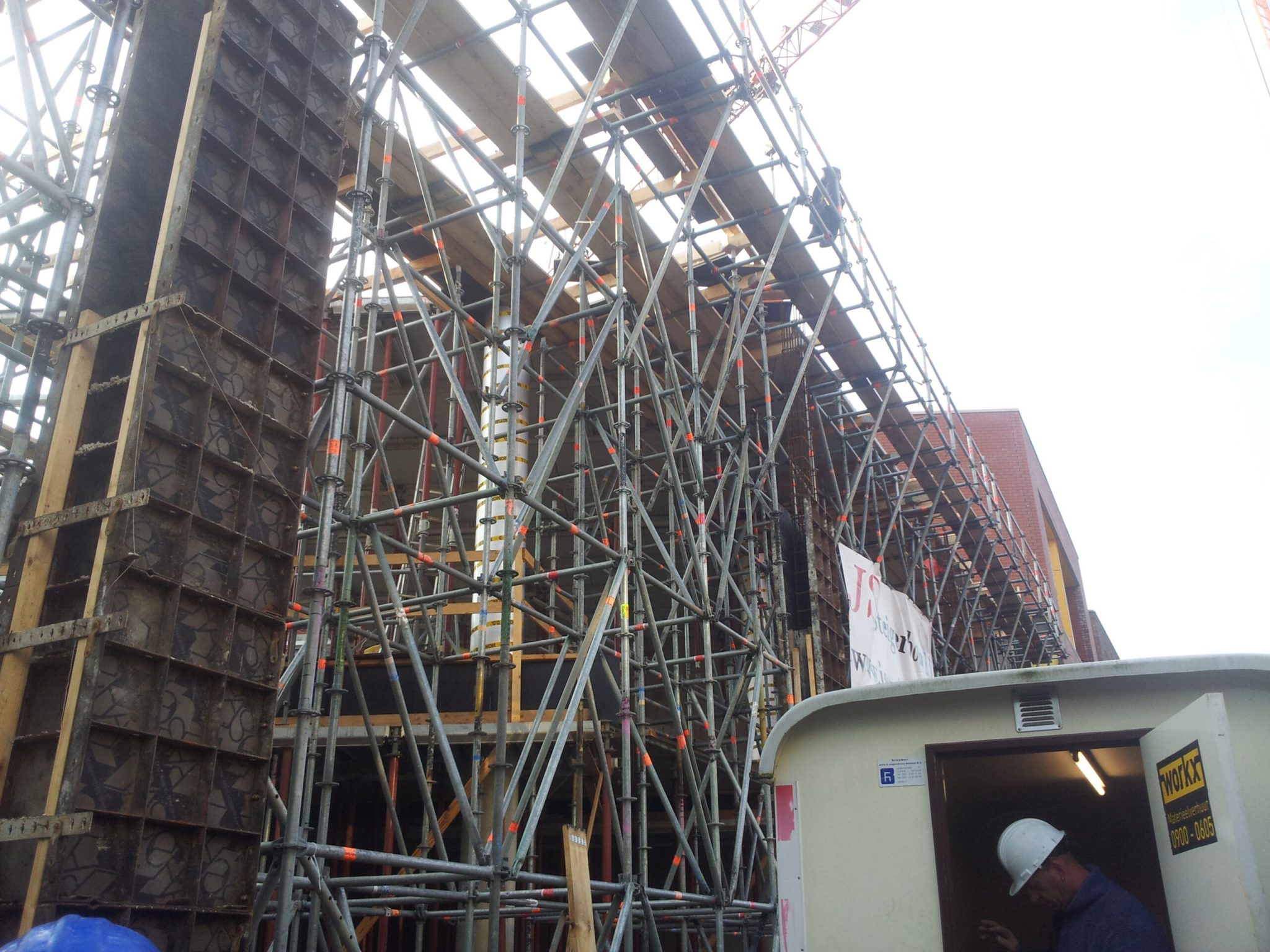 Layher Allround steiger huren - JS Steigerbouw